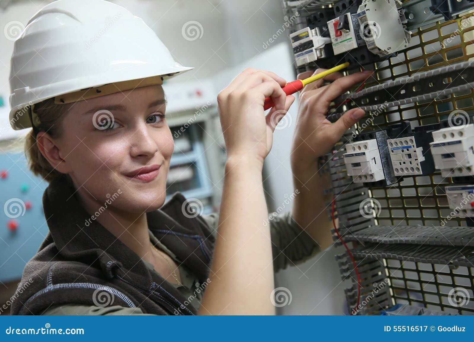 Young Woman Trainee in Electronics Training Stock Image - Image of ...