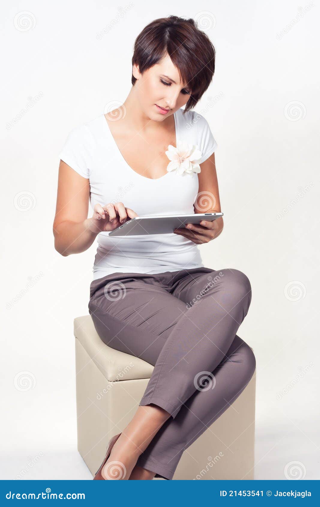 Young woman using iPad stock image. Image of mail, display - 21453541