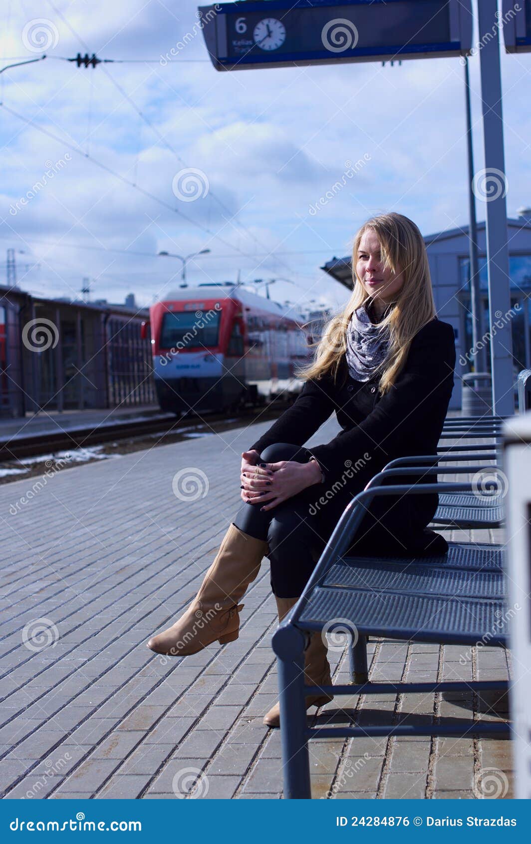 Young woman waiting train stock photo. Image of caucasian - 24284876