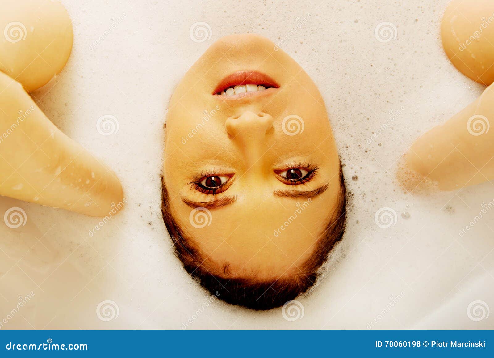 Young Woman Washing Hair in Bath Stock Photo - Image of bathing, head ...