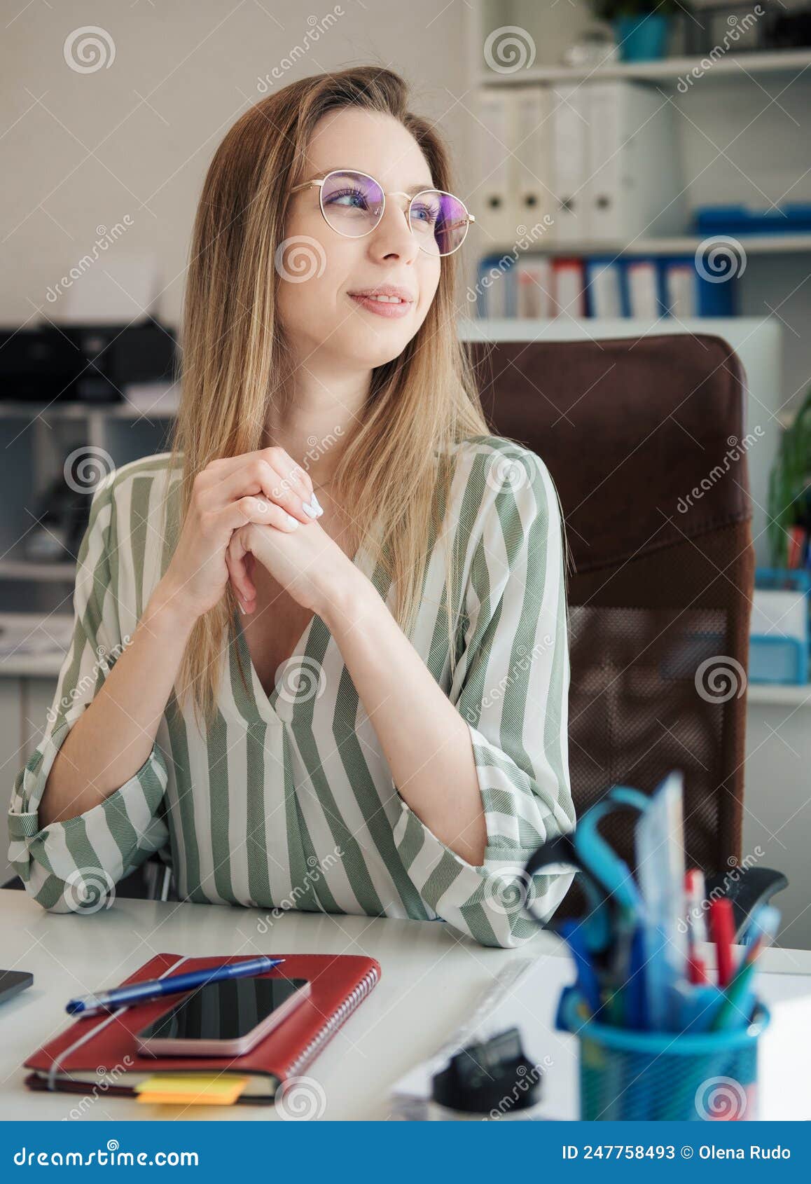 Young Woman Working on a Computer Stock Image - Image of manager ...