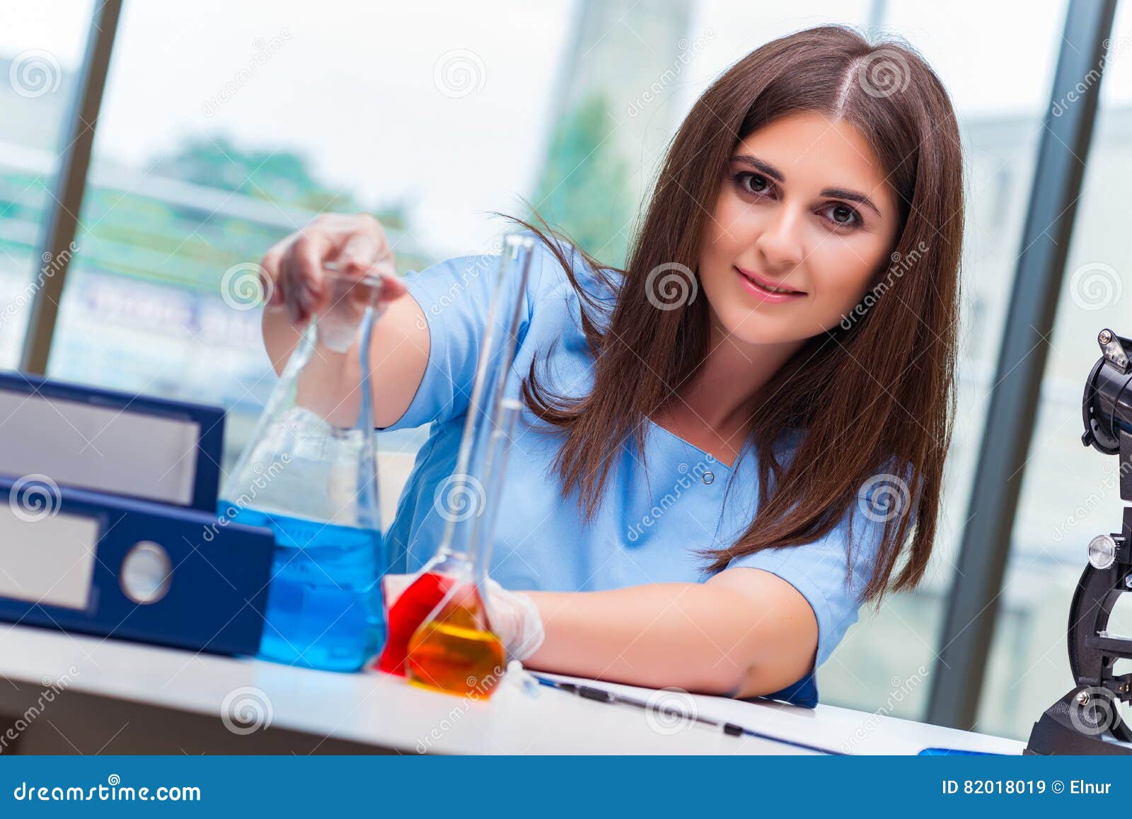 The Young Woman Working in the Laboratory Stock Image - Image of ...