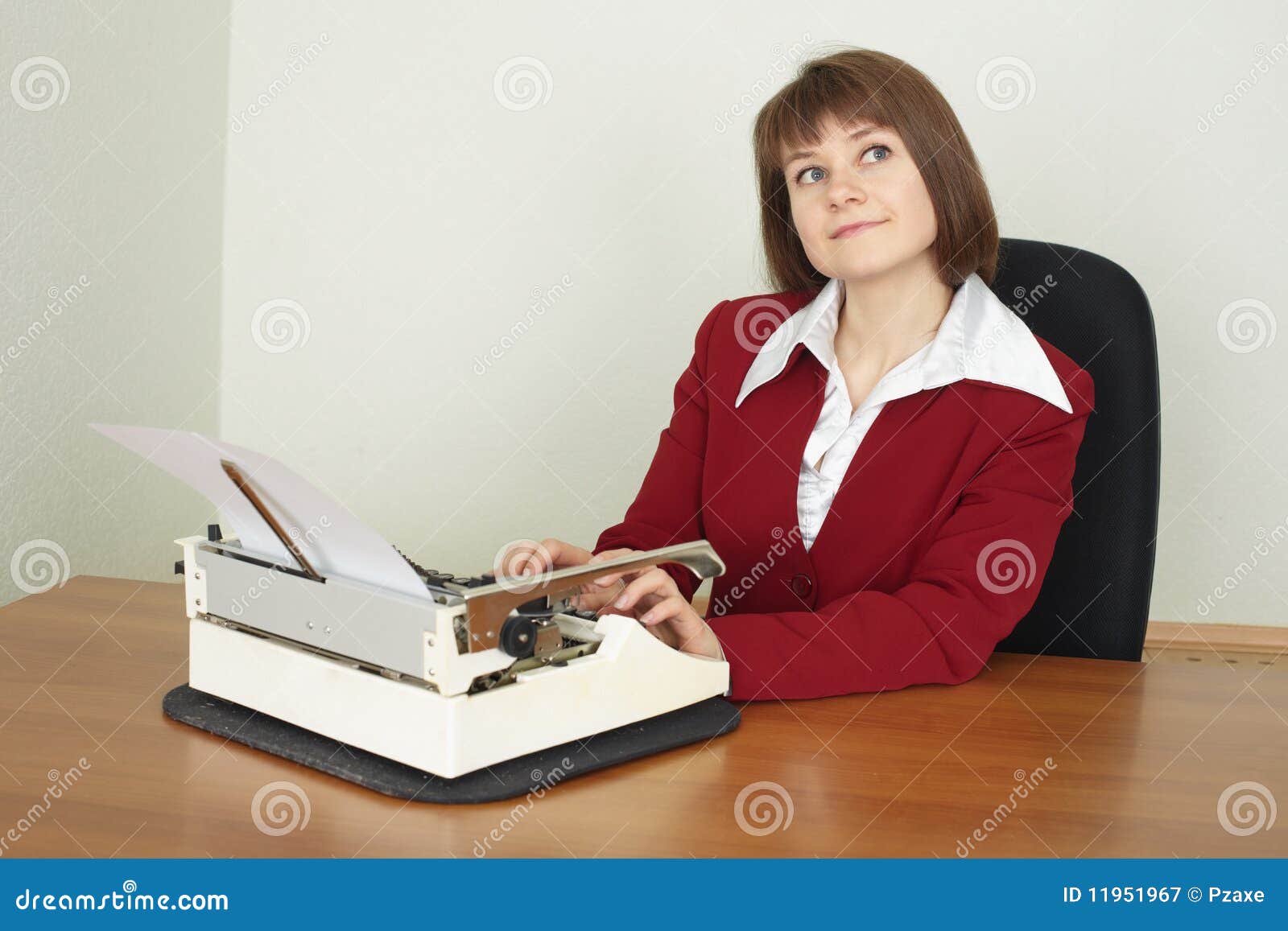Young Woman Works on an Ancient Typewriter Stock Image - Image of ...
