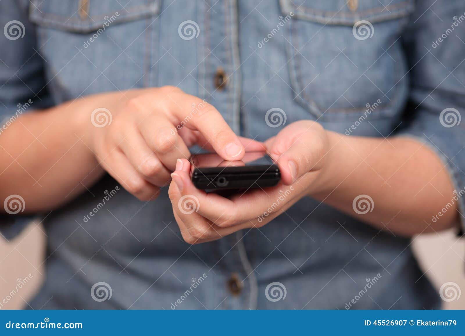 Young Women with Smartphone Stock Image - Image of caucasian, phone ...