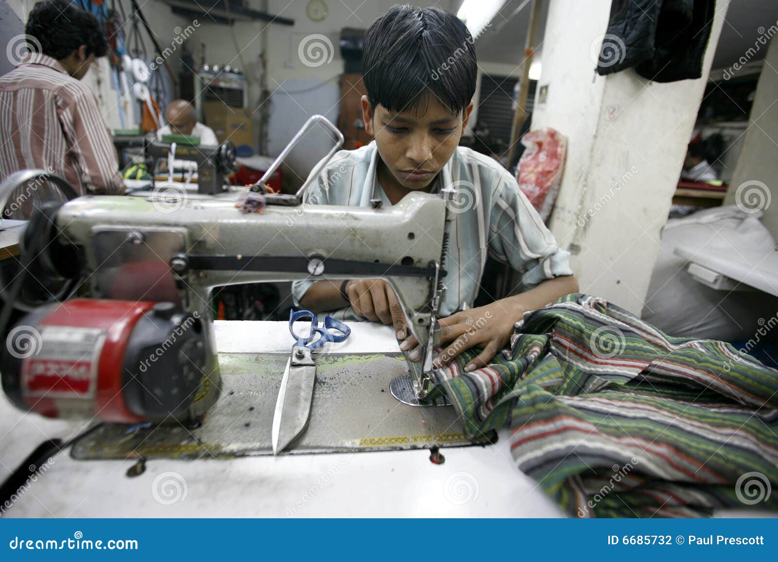 Child Labour - Working In Bricks Factory In Village Of Pakistan ...
