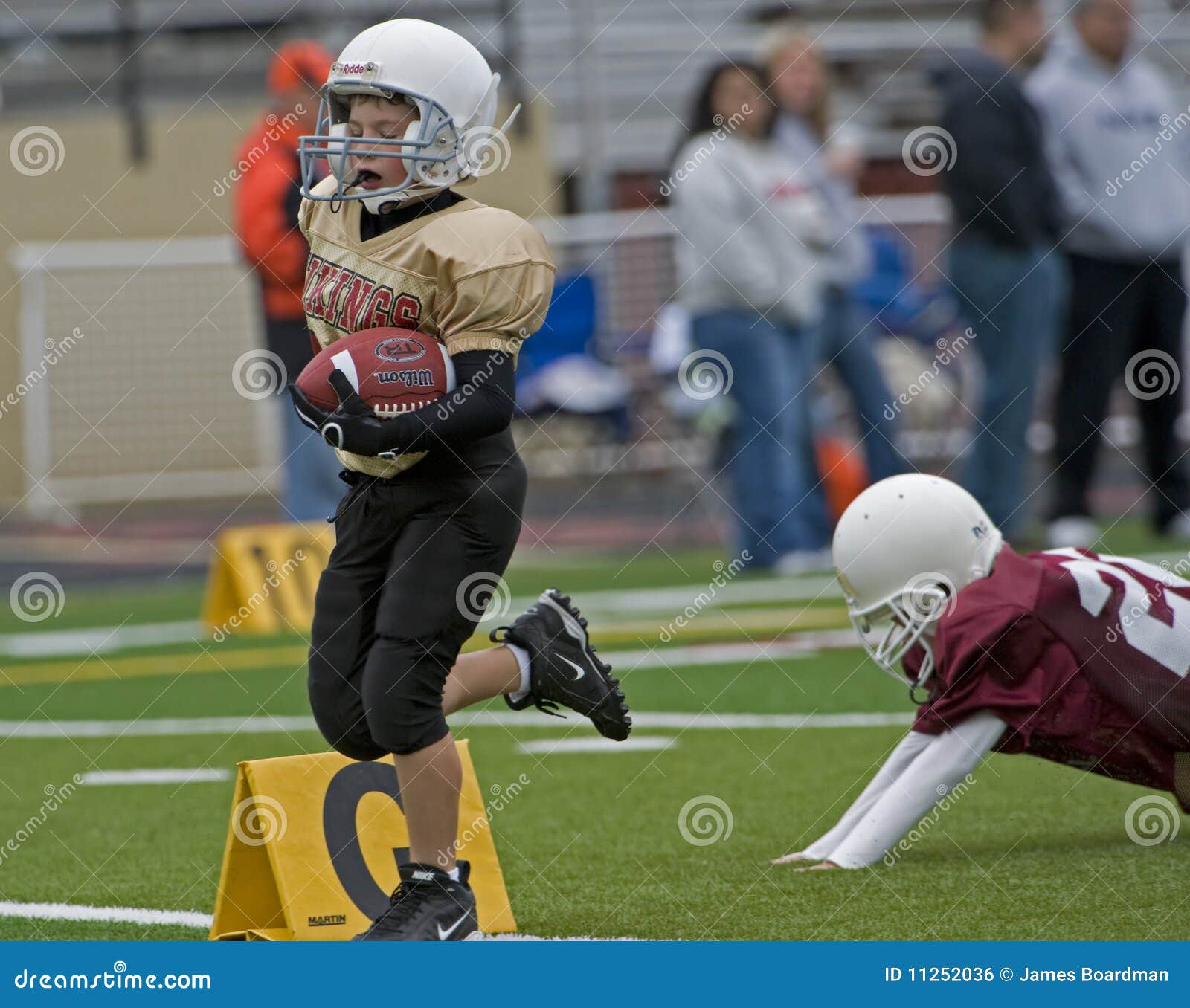 Youth Football Touch down editorial photo. Image of youth - 11252036