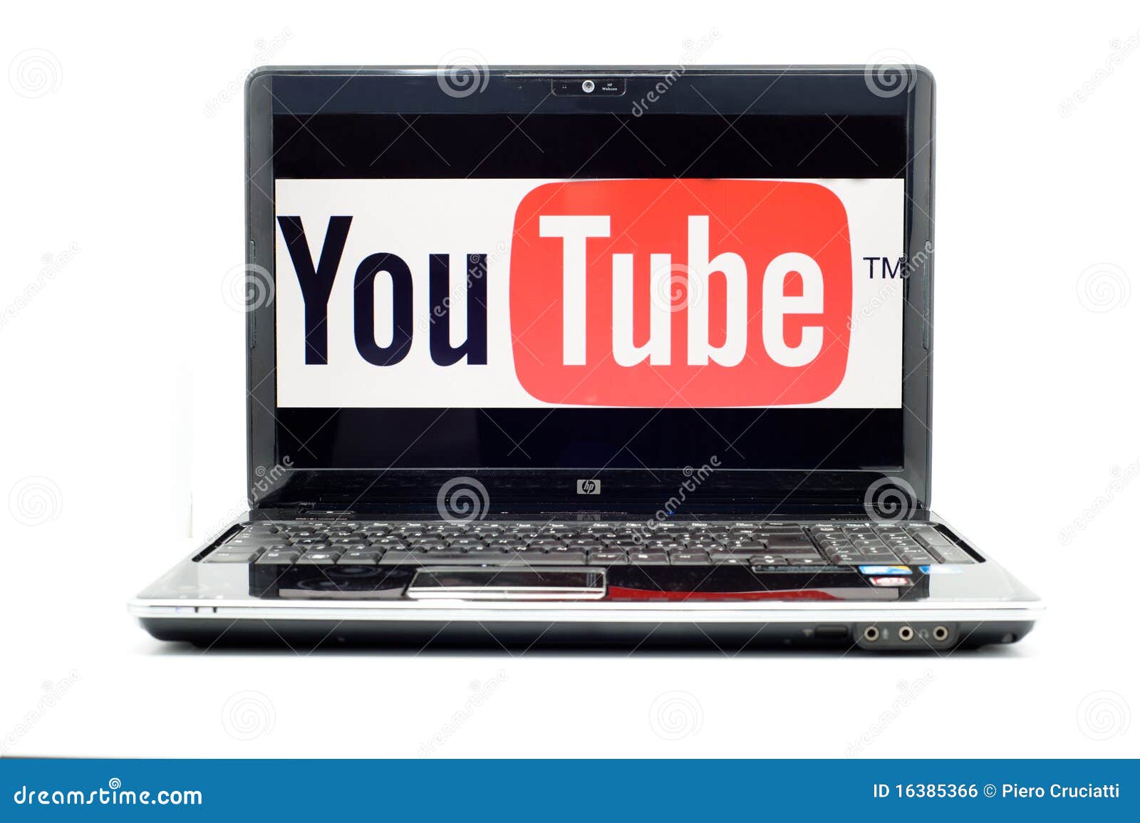 YouTube Zeichen Auf Hochdrucklaptop Redaktionelles Foto - Bild von ...
