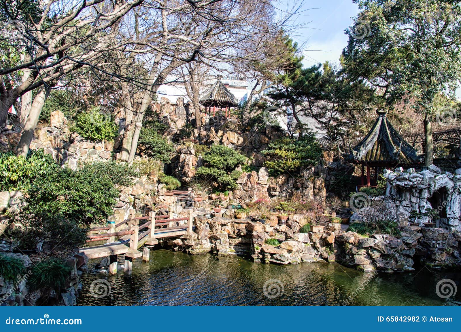 Yu Yuan Gardens fotografia stock. Immagine di lungomare - 65842982