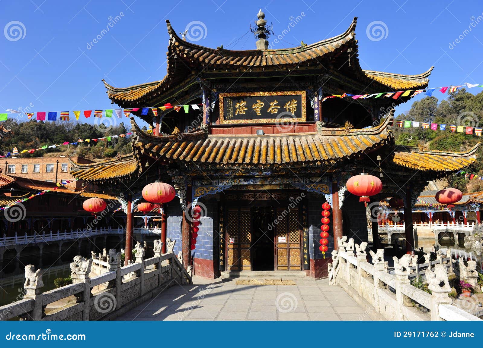 Yuantong Temple editorial photography. Image of yuantong - 29171762