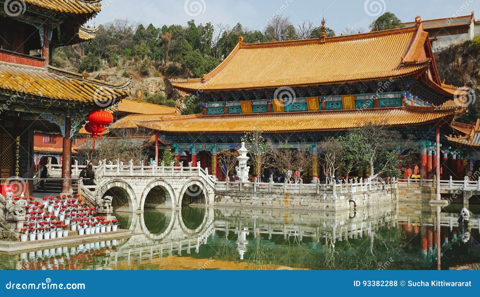 Yuantong Temple, Kunming, China Editorial Stock Photo - Image of ...