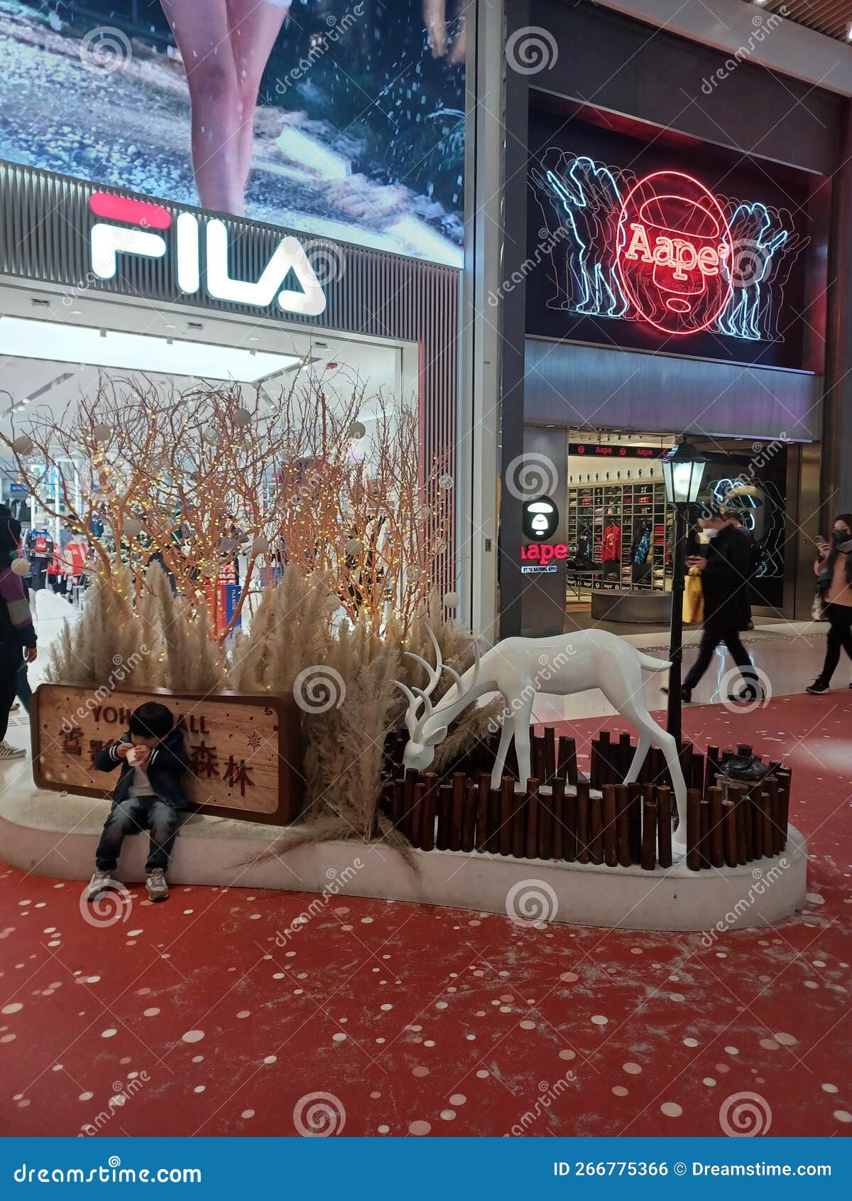 Yuen long yoho mall editorial photo. Image of long, yuen - 266775366