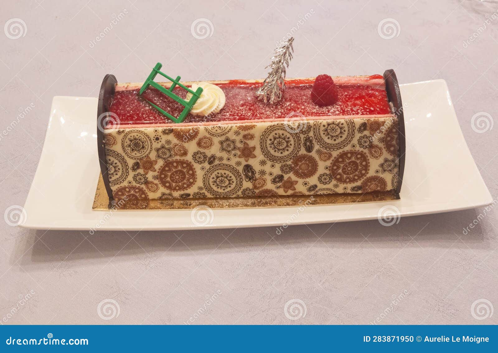 Yule Log with Raspberries and Chocolate Stock Photo - Image of cake ...