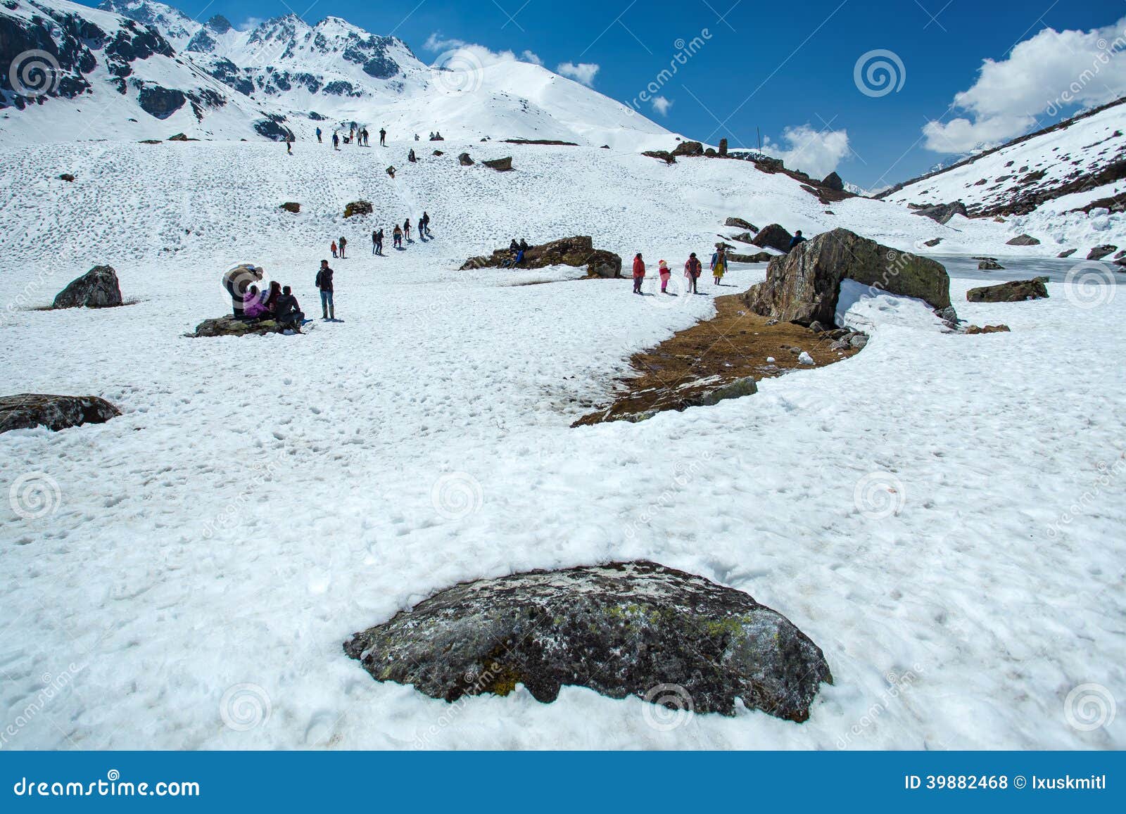 Yumthang Valley editorial stock photo. Image of holy - 39882468