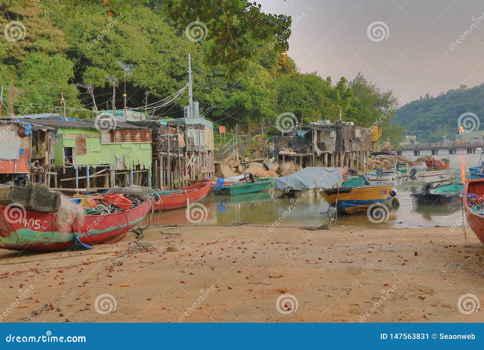 Yung Shue Wan Typhoon Shelter 18 Oct 2014 Editorial Photo - Image of ...