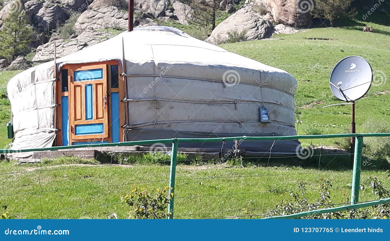 Traditional House Mongolia Stock Photos - Download 1,406 Royalty Free ...
