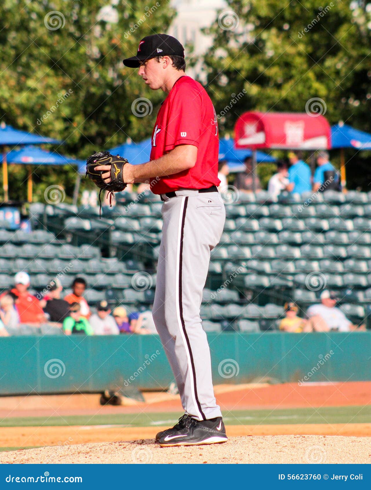 Zach Thompson, Kannapolis Intimidators. Editorial Image - Image of ...