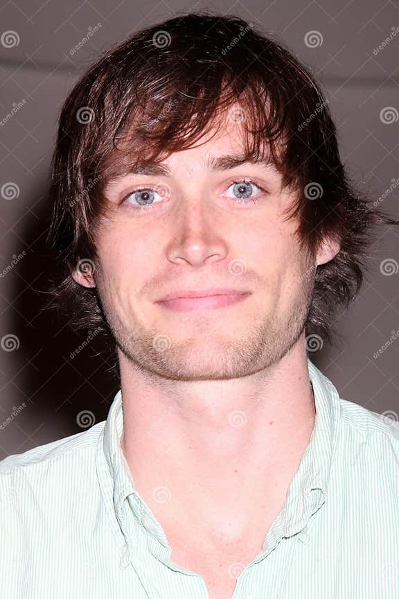 Zack Conroy editorial photography. Image of daytime, stage - 19754447