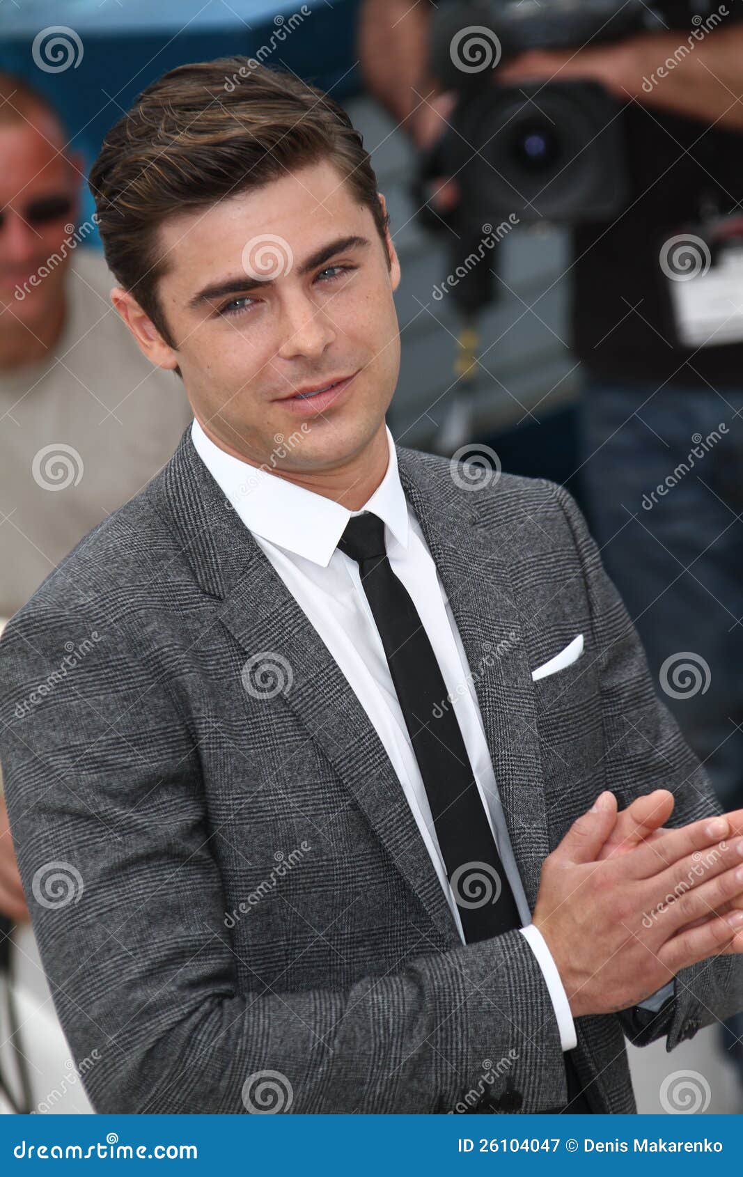 Zack Efron editorial photography. Image of portrait, smile - 26104047