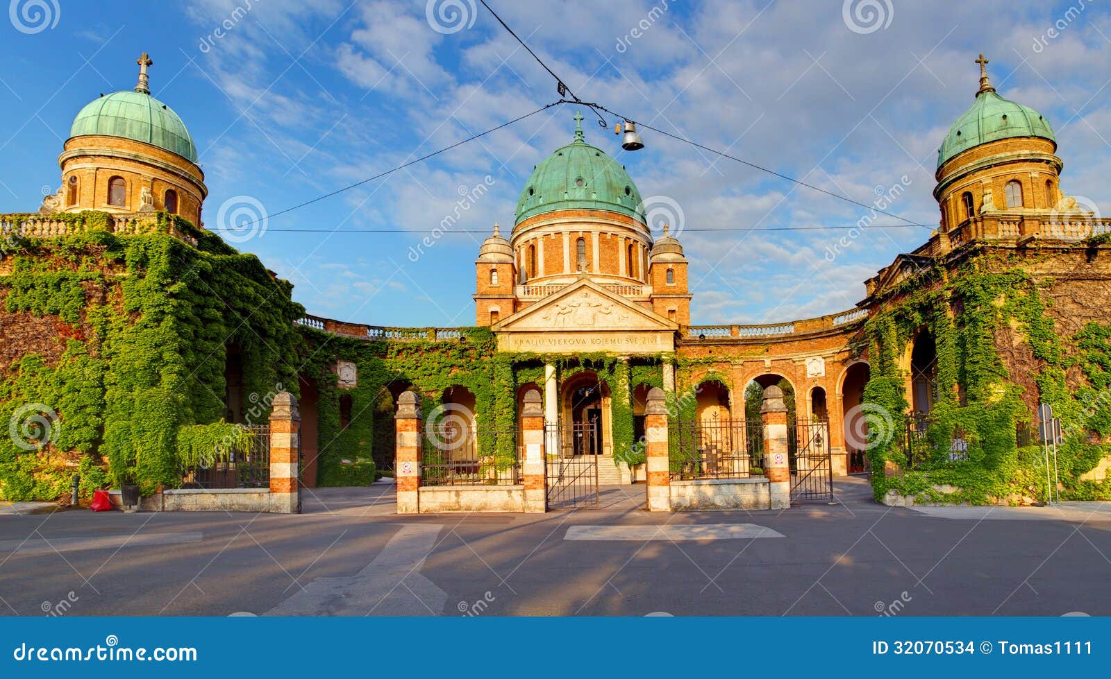 Zagreb - Mirogoj cemetery stock photo. Image of city - 32070534