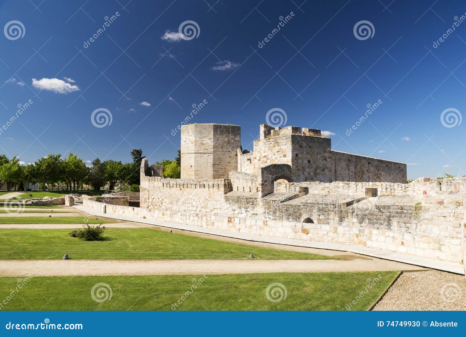 Zamora Castle stock photo. Image of zamora, tower, ruins - 74749930