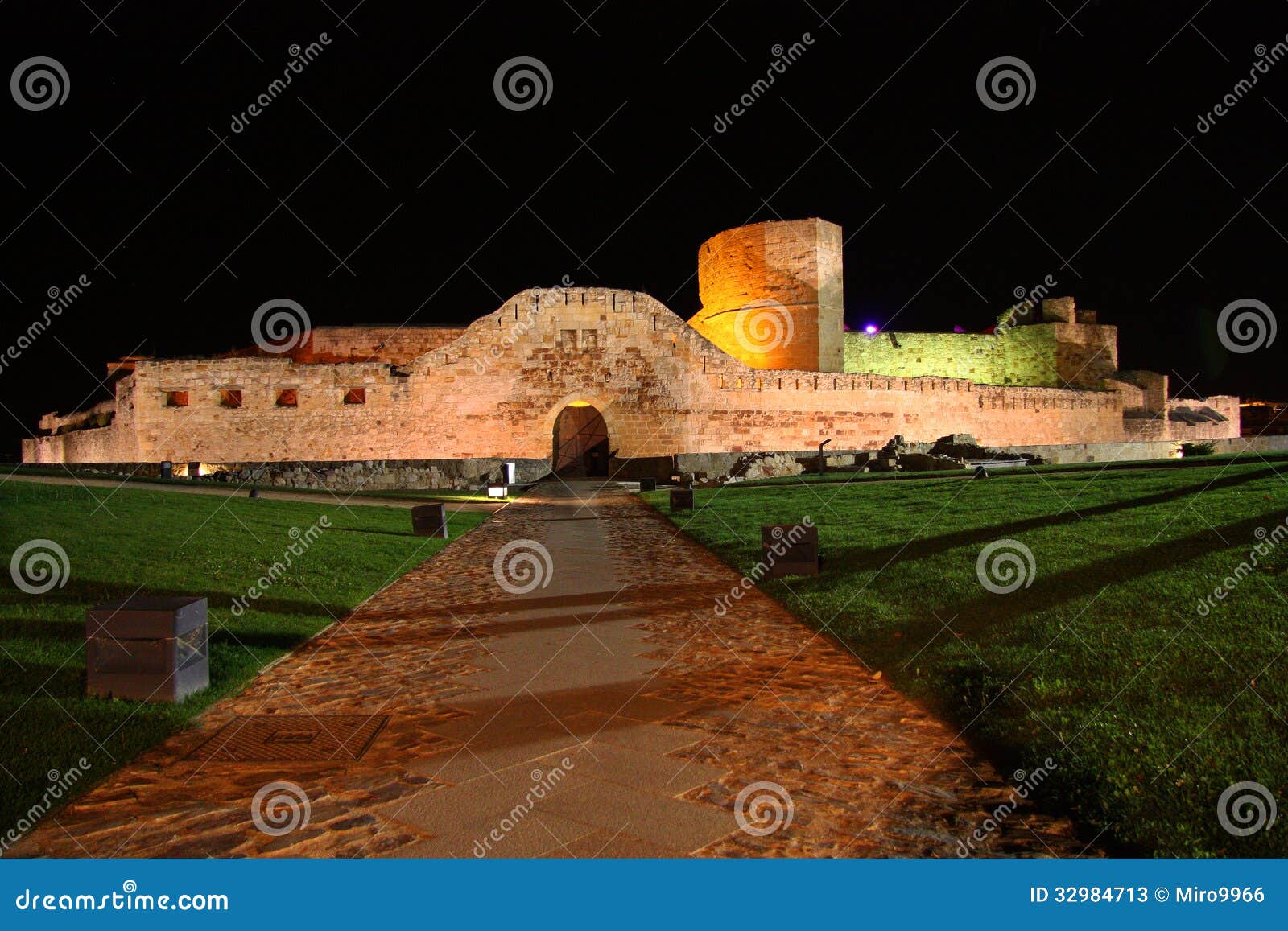 Zamora Castle stock image. Image of night, leon, stone - 32984713