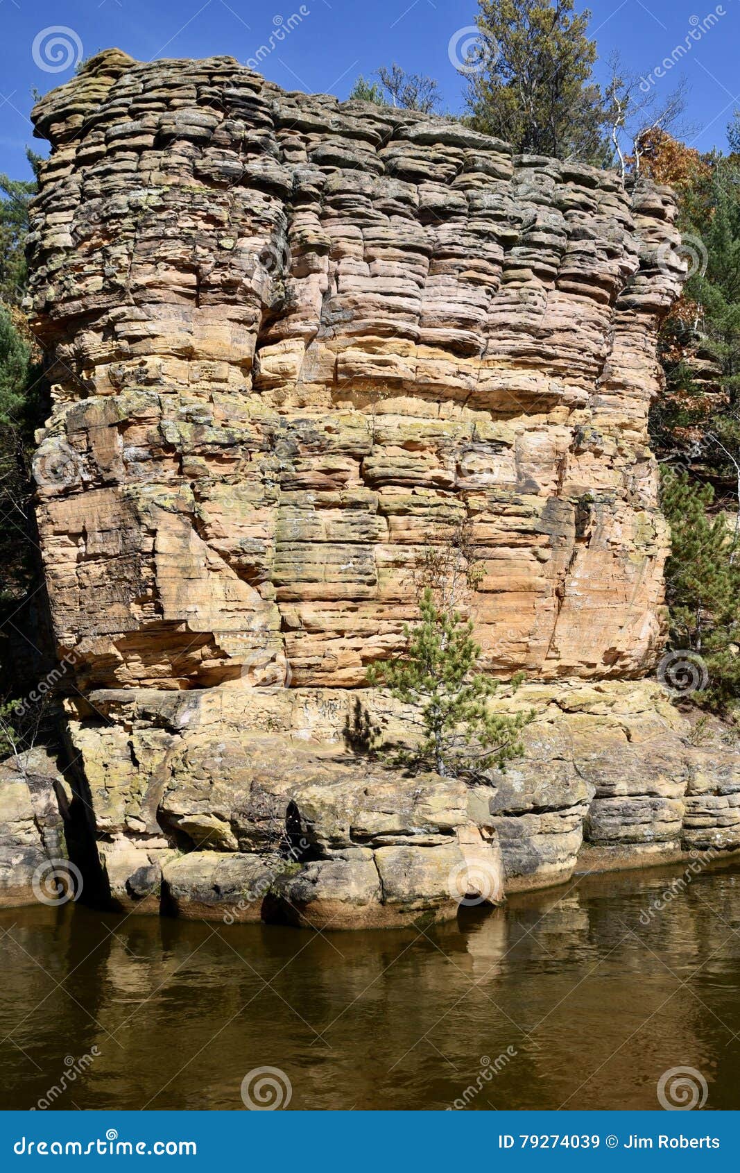 Zandsteenrots Uit Het Cambrium Stock Afbeelding - Image of gevestigd ...