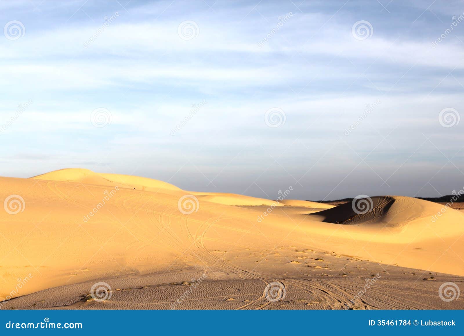 Zandwoestijn stock foto. Image of azië, marokko, gobi - 35461784