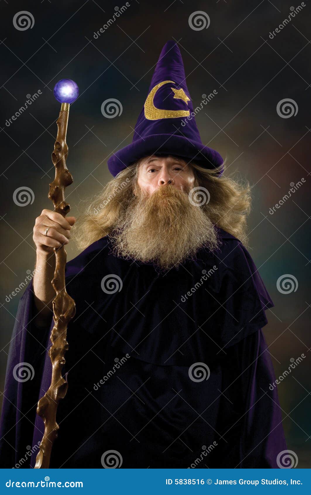 Zauberer-Portrait stockfoto. Bild von bart, priester, phantasie - 5838516