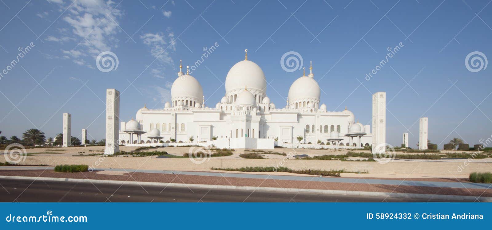 Zayed Mosque in Abu Dhabi, United Arab Emirates Stock Photo - Image of ...