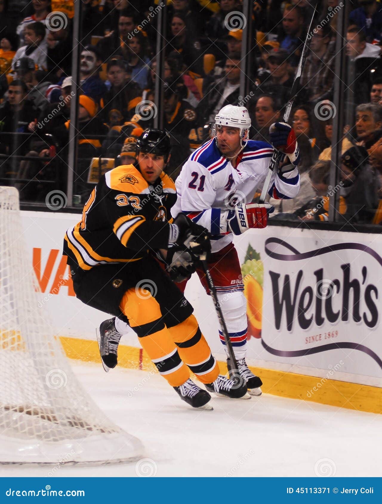 Zdeno Chara, Boston Bruins editorial photo. Image of forwards - 45113371