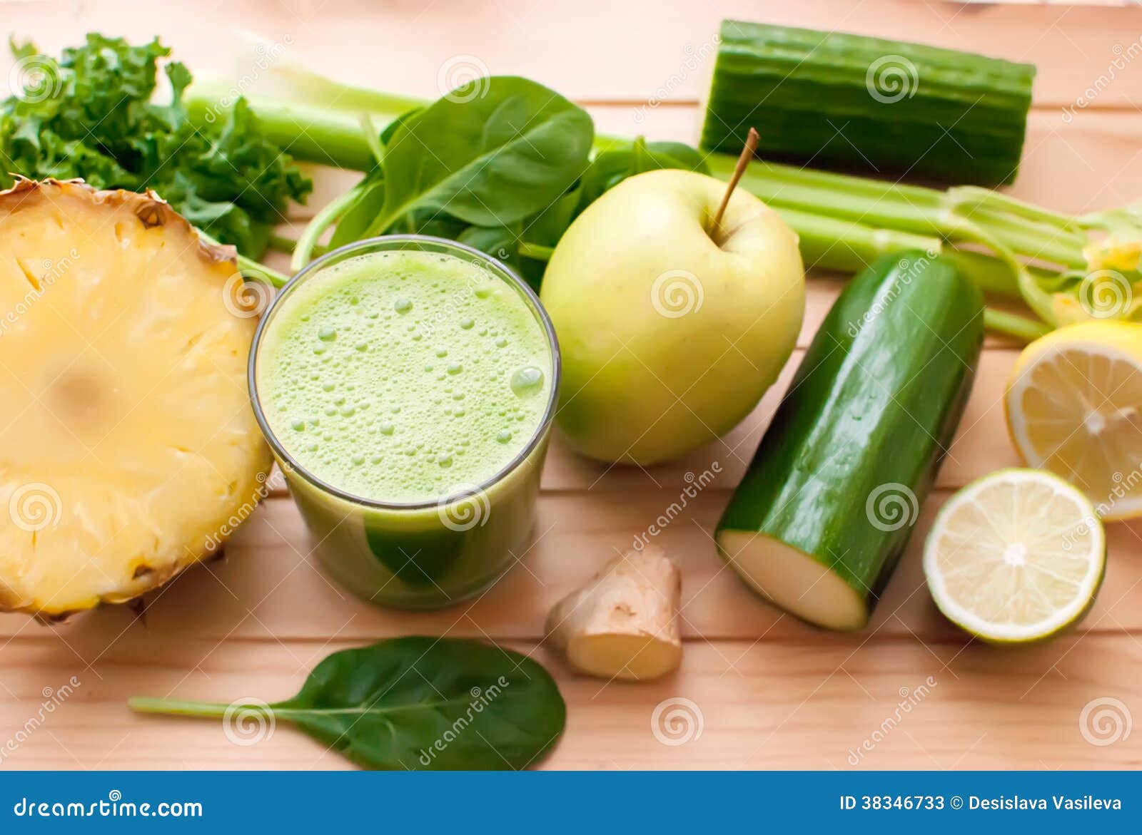Zdrowy zielony detox sok obraz stock. Obraz złożonej z seler - 38346733