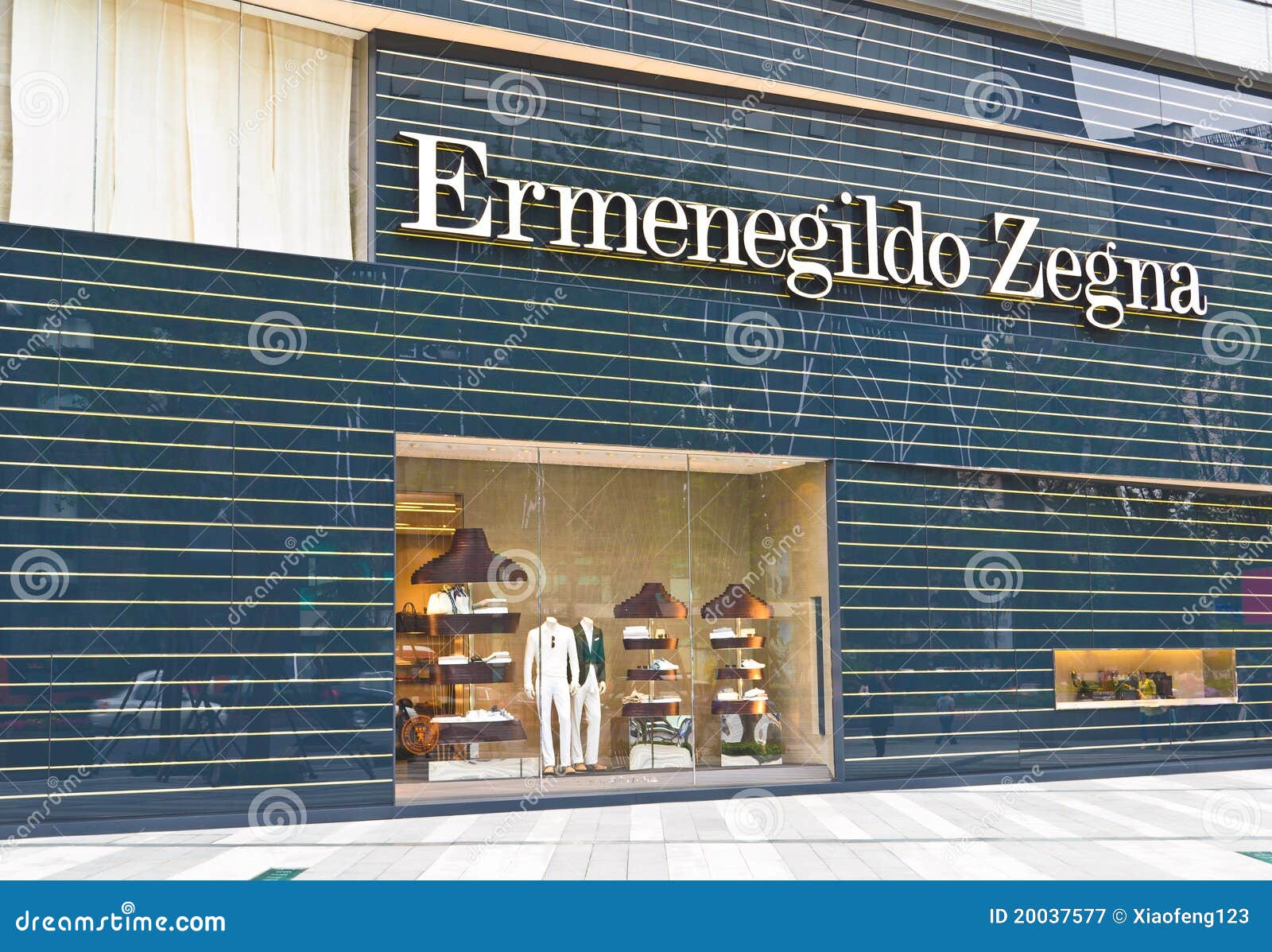 Zegna de Ermenegildo fotografía editorial. Imagen de plaza - 20037577