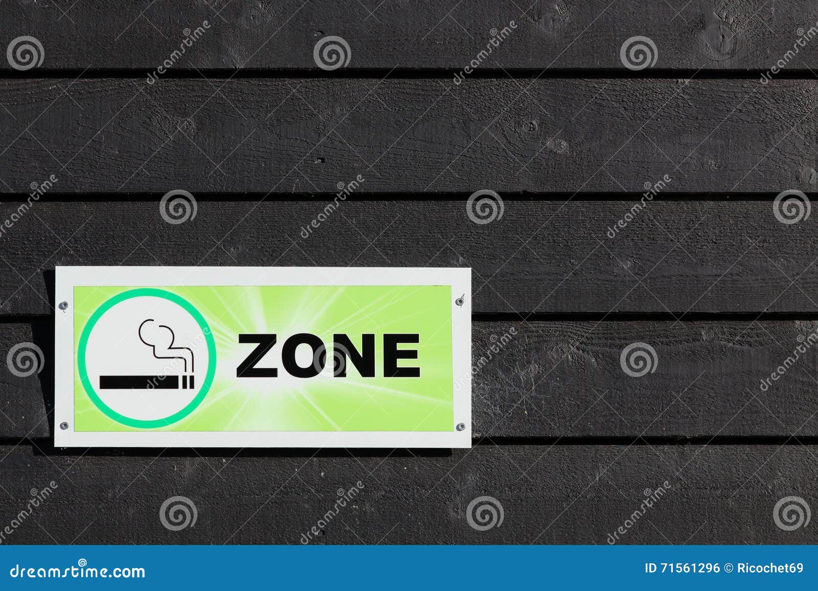 Zeichen Des Rauchenden Bereiches Stockfoto - Bild von kennsatz ...