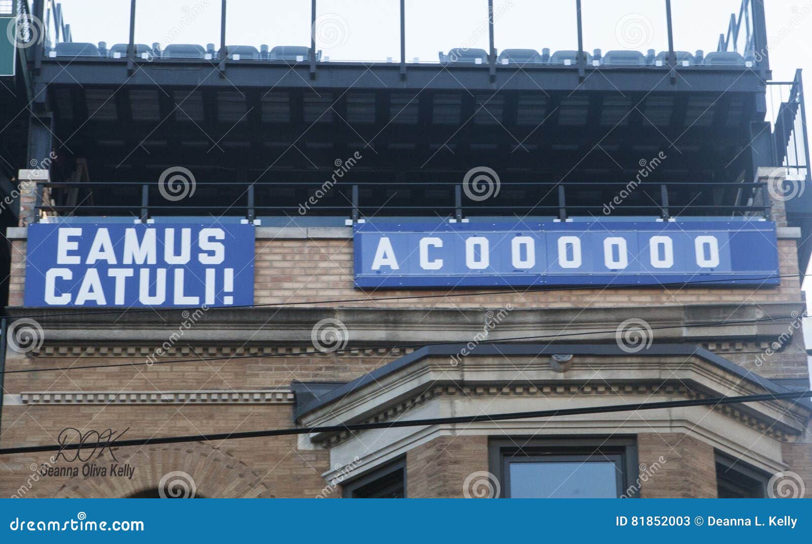 Zeichen Eamus Catuli; Lassen Sie ` S Gehen CUB Redaktionelles Stockfoto ...