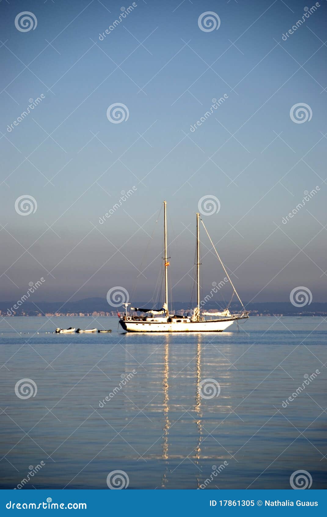 Zeilboot stock afbeelding. Image of piraat, anker, golven - 17861305