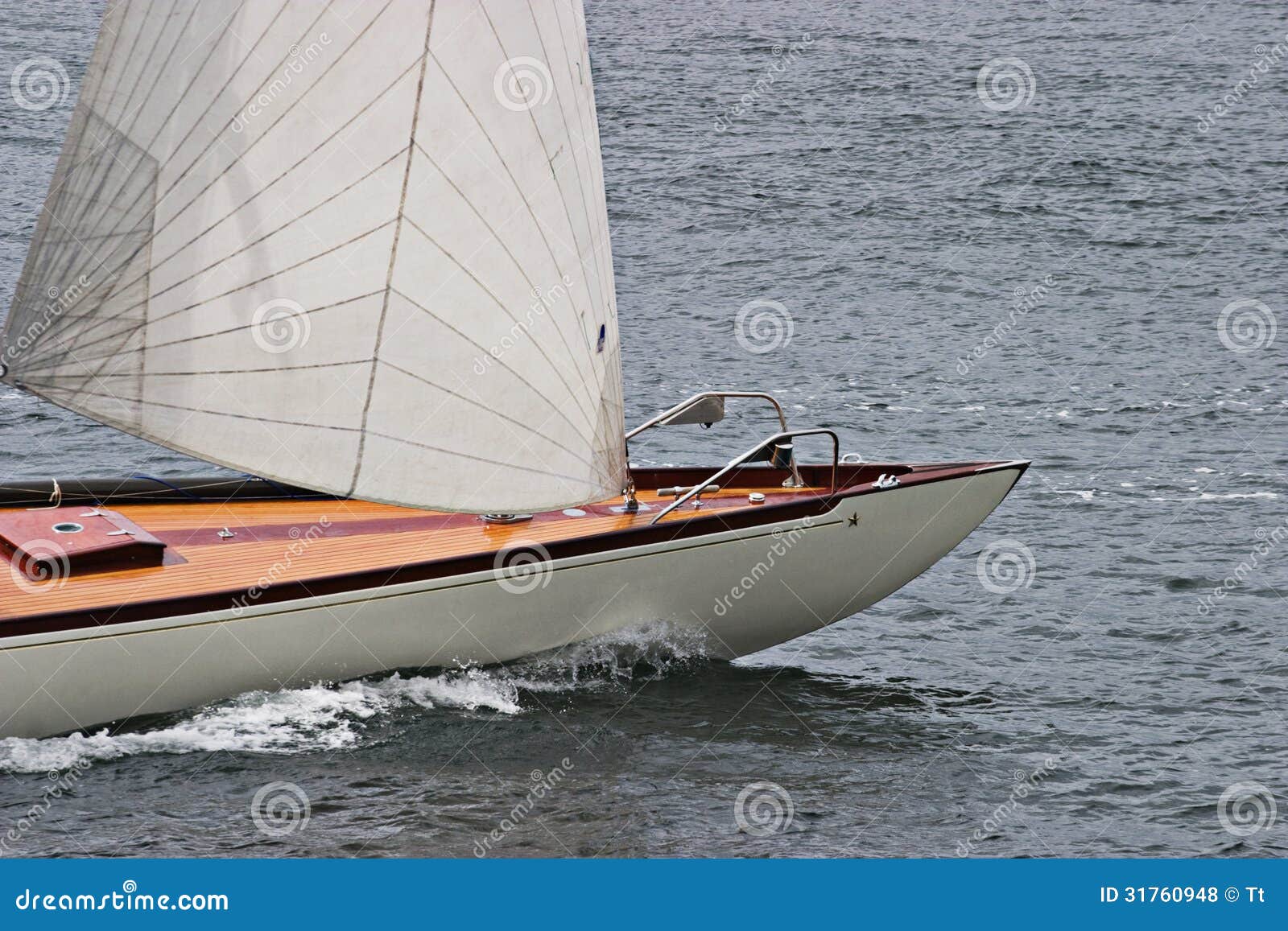 Zeilboot stock foto. Image of zeil, rimpeling, zeilboot - 31760948