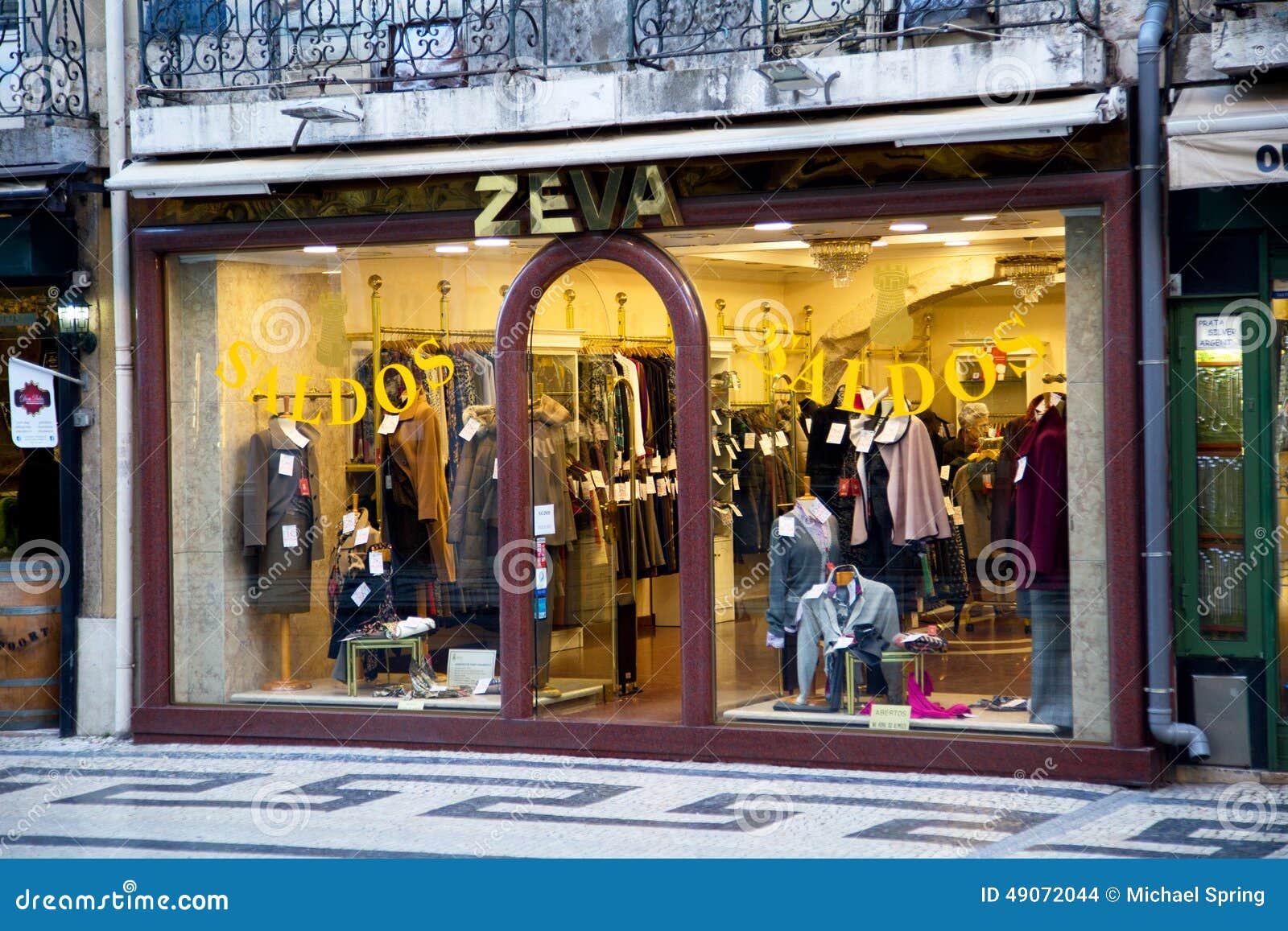 Zeva Lisboa imagem de stock editorial. Imagem de butique - 49072044