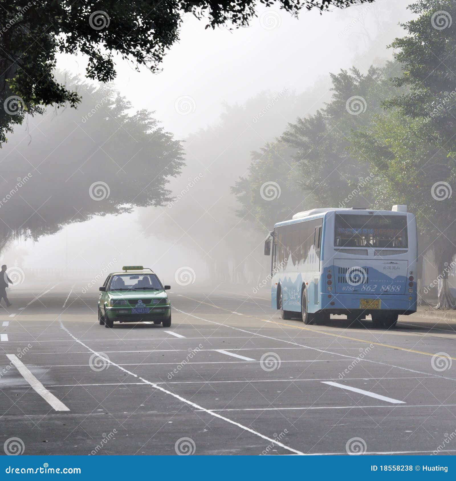 Zhuhai,China:bus in fog editorial stock photo. Image of green - 18558238