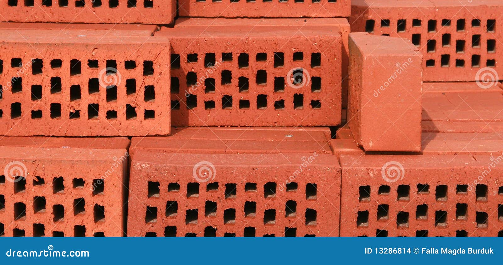 Ziegelstein stockfoto. Bild von haupt, material, ziegelstein - 13286814