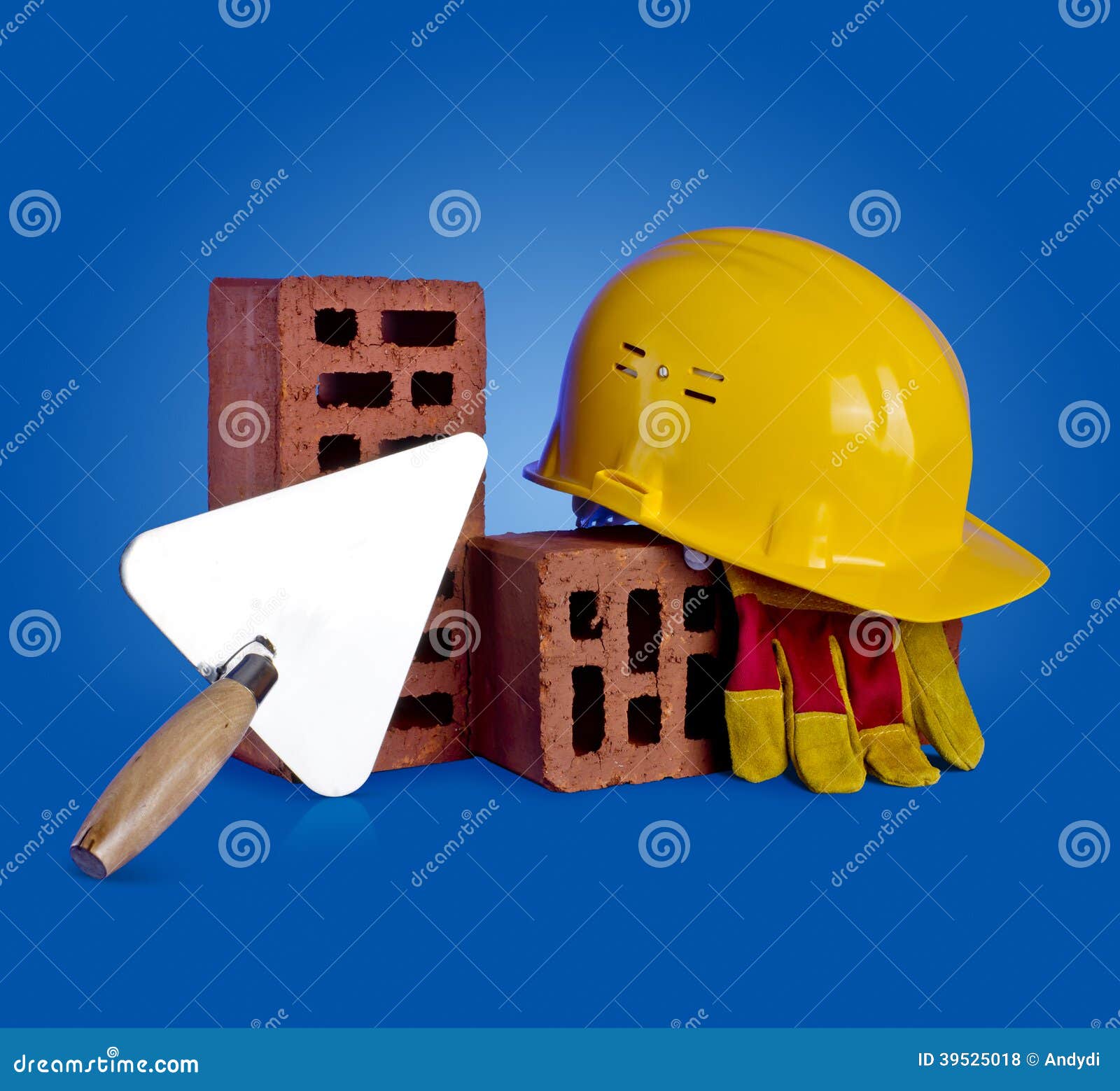 Ziegelsteine, Kelle Und Sturzhelm Stockfoto - Bild von mauerwerk ...