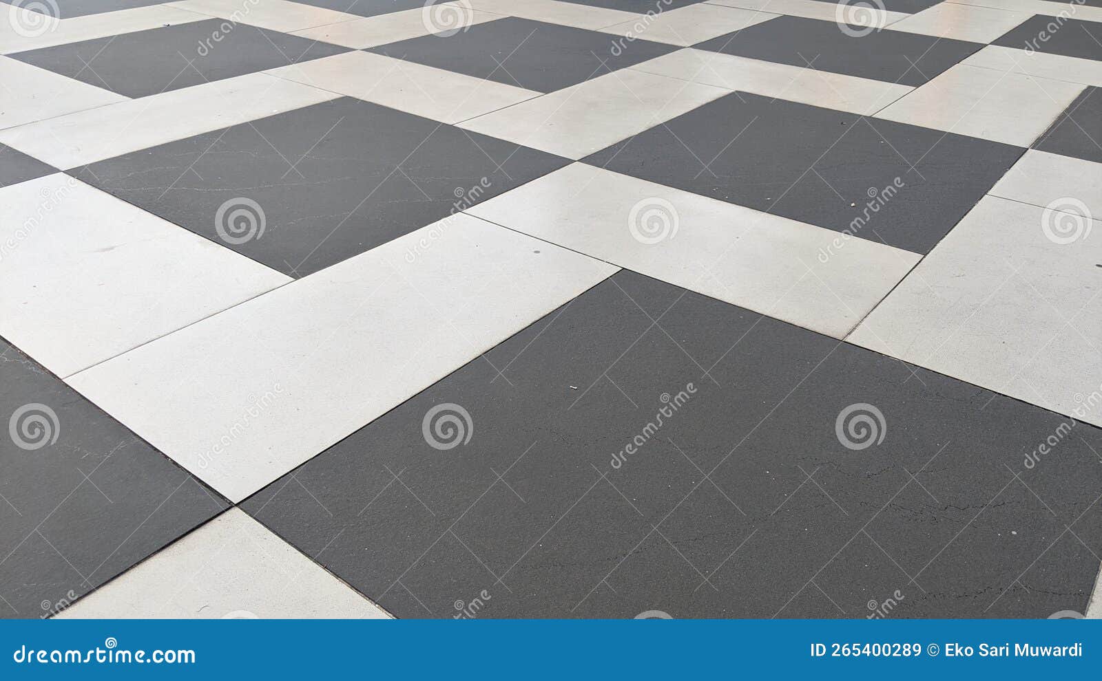 The Zig Zag Ceramic Floor Model is a Combination Stock Image - Image of ...
