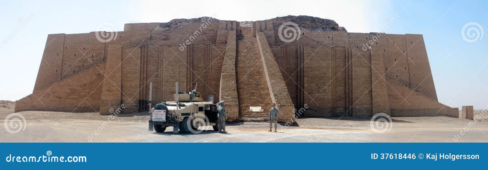 Ziggurat of Ur editorial photo. Image of humvee, soldiers - 37618446
