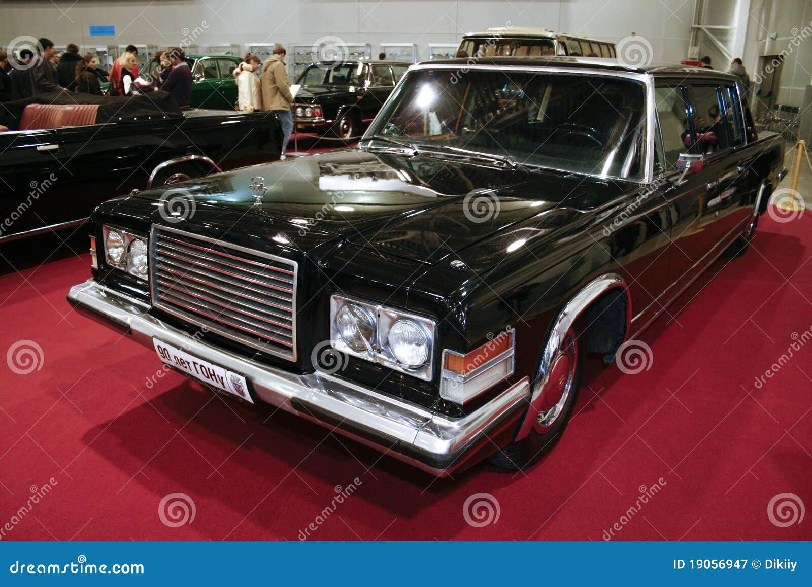 ZIL-115 (ZIL-4104) editorial photography. Image of elegance - 19056947