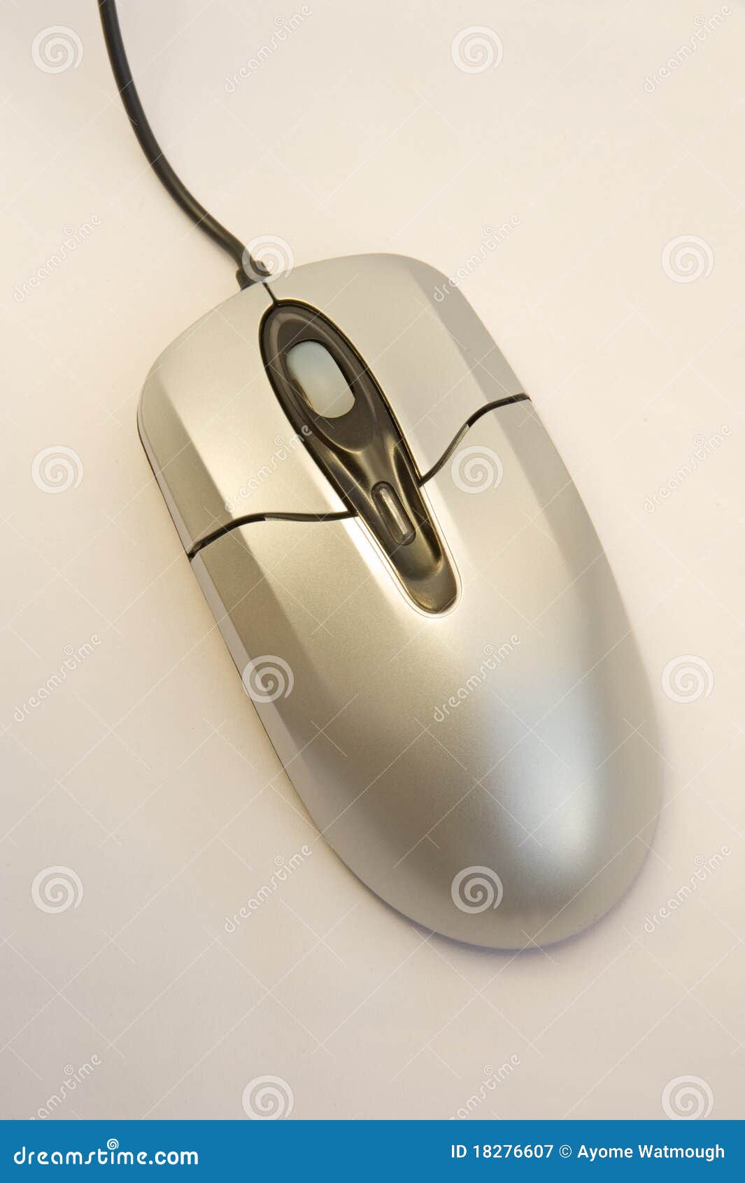 Zilveren computermuis. stock afbeelding. Image of computer - 18276607