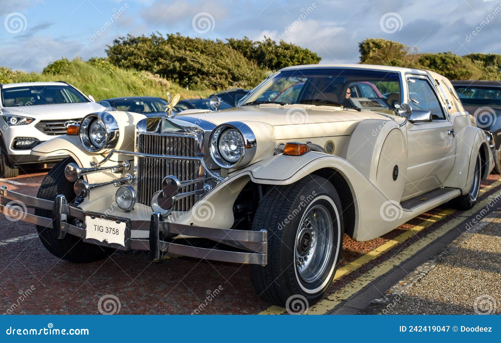 Zimmer Automobile, Impressive American Car, Extremely Larger Than Life ...