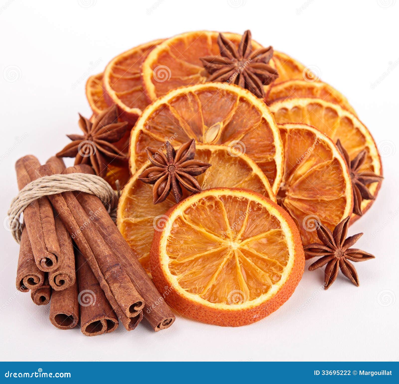 Zimt-, Orangen- Und Anisstern Stockfoto - Bild von getrocknet, haufen ...