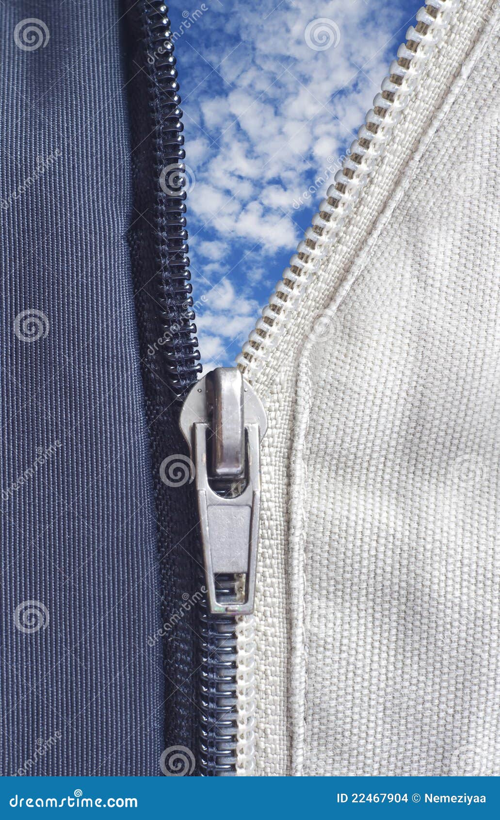 Zipper aberto foto de stock. Imagem de idéia, nublado - 22467904