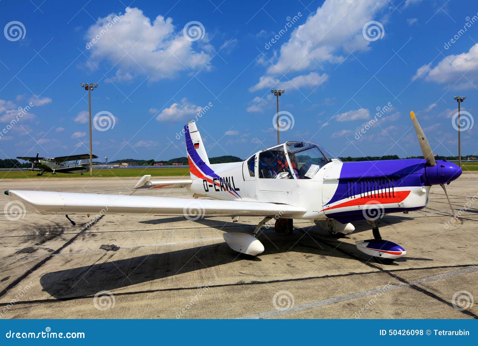 Zlin 42 D-EAWL editorial stock photo. Image of piloting - 50426098