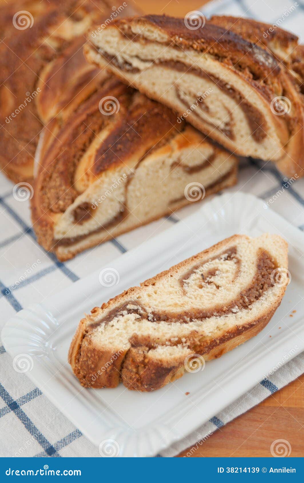 Zoet Gevlecht Duits Pasen-Brood Stock Afbeelding - Image of gelukkig ...