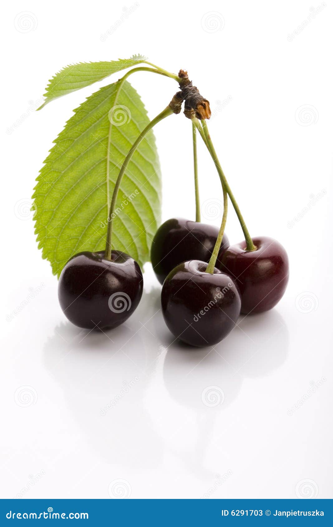 Zoete kers - zoet fruit stock afbeelding. Image of kersen - 6291703